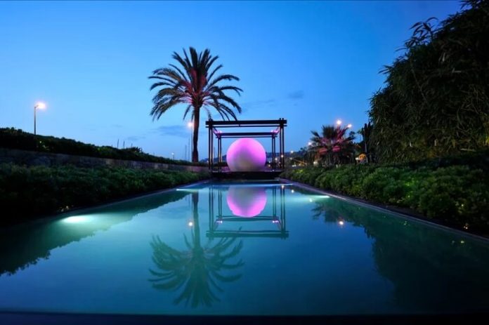 50 Amazing Modern Swimming Pool Designs - Pools Point